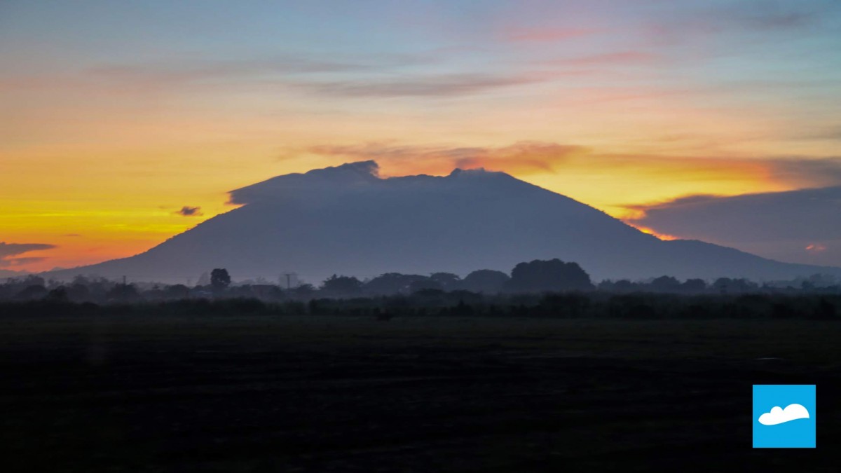 Mt. Arayat Clean up drive - Dayhike South Peak Trail